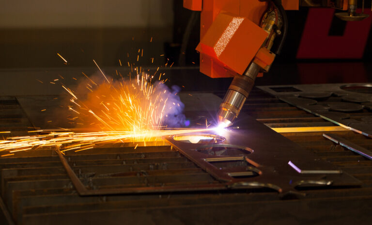Entenda o que é e como funciona o oxicorte na indústria
